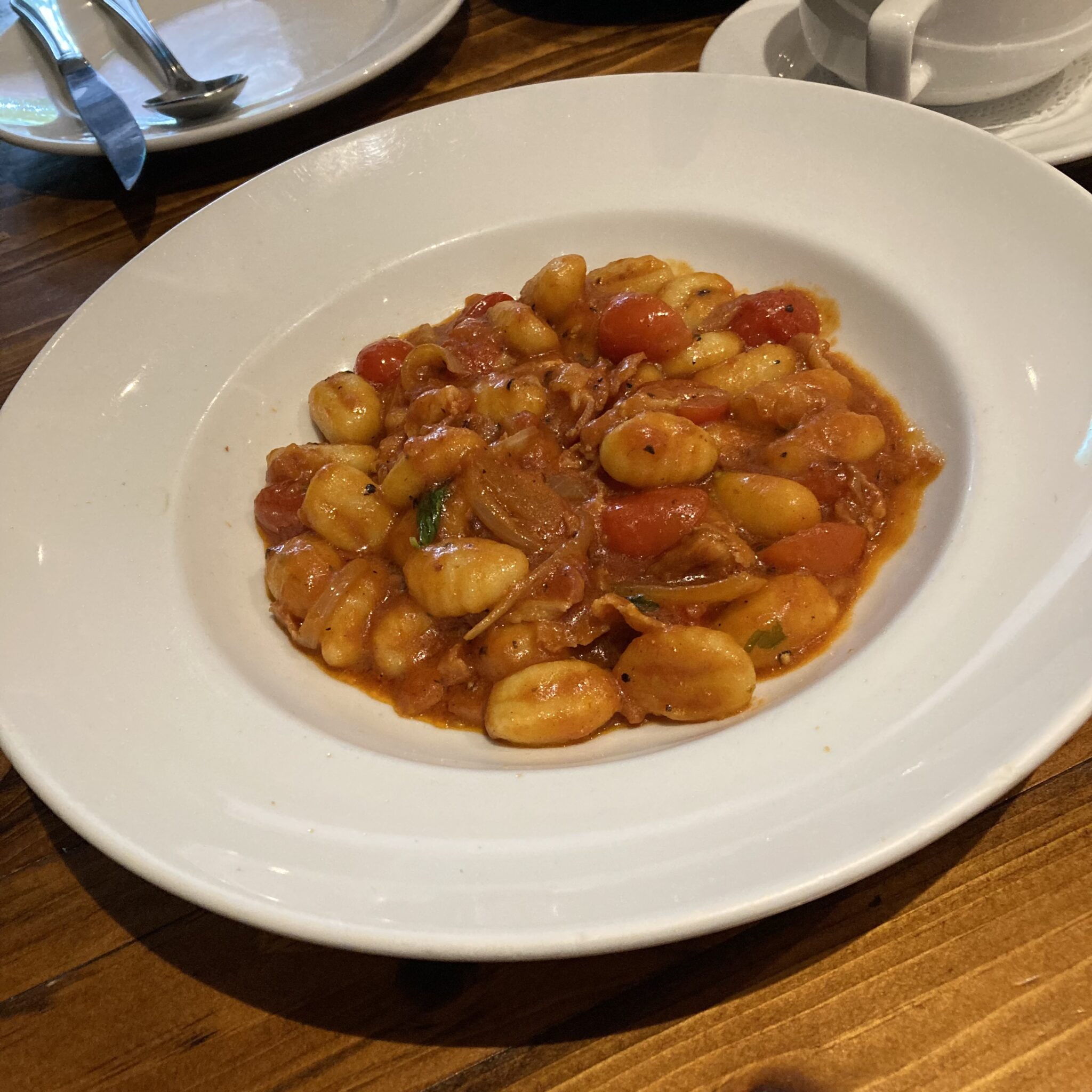 ボリューム満点のイタリアンランチ！vol.2【bella pizza＠Robertson Quay】 | 2度目の海外帯同はシンガポール ...